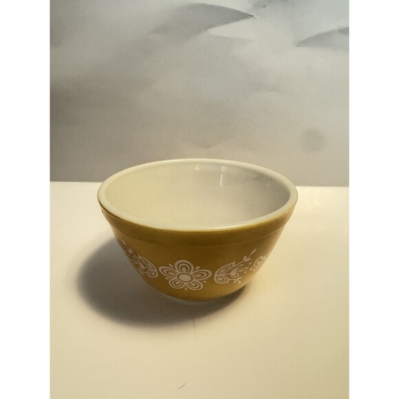 Corningware | Kitchen | Vintage Pyrex By Corning Glass Mixing Bowl ...